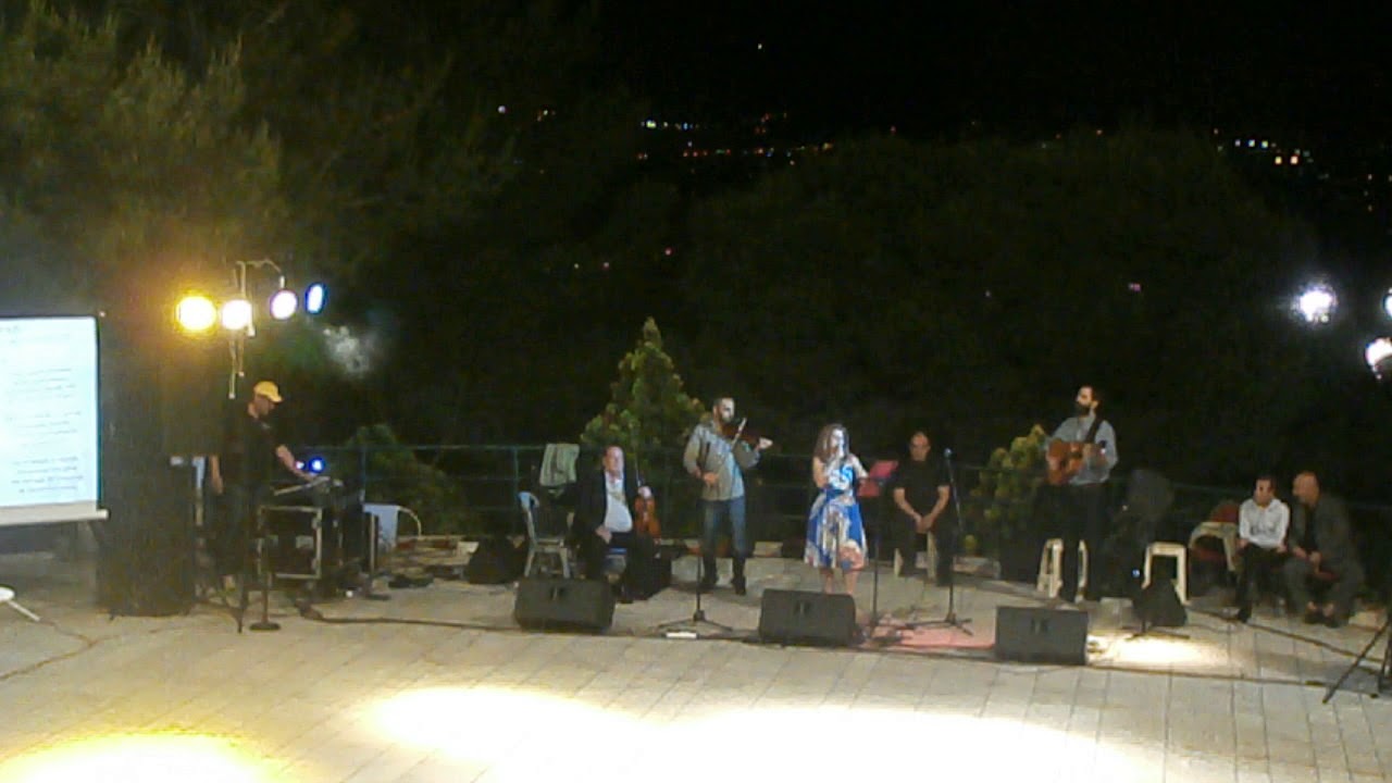Κονιτοπουλου Νασια, live (Ναξος το καραβι) - YouTube