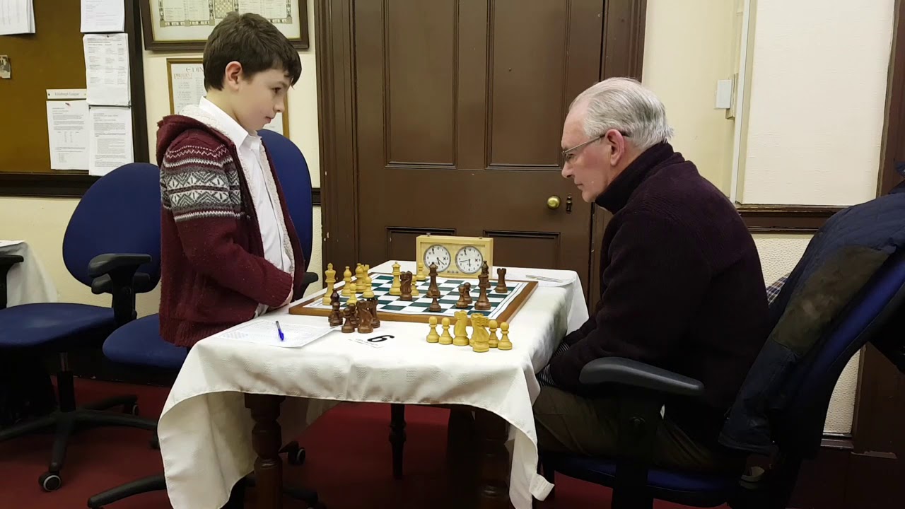 Aiden Davis vs Robert Wilson - YouTube