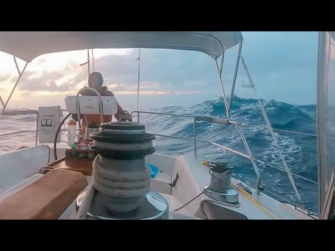 CHALLENGING Conditions on First Pacific Crossing: Alone in 14ft Seas ...