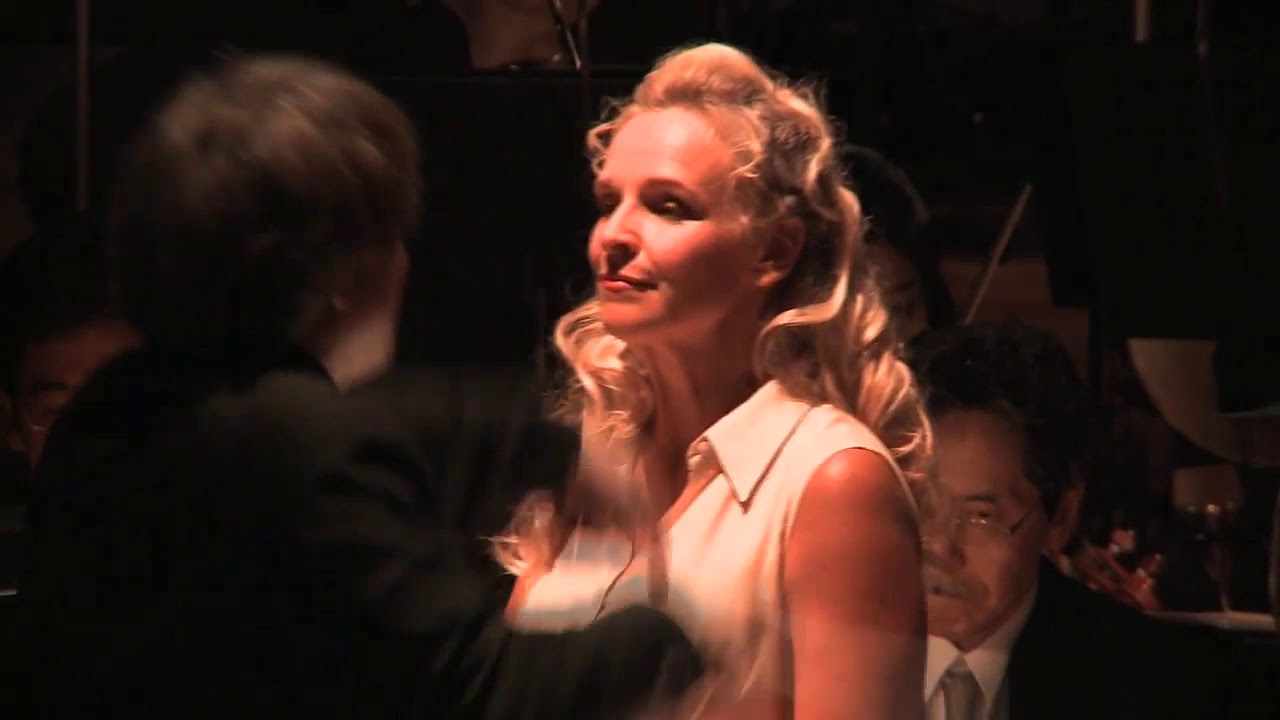 George Benjamin: Written on Skin - "What has he placed in front of her ...