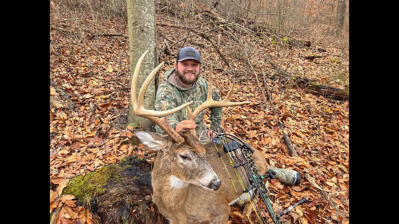 Big 8 Point | Ohio Late Season Archery Buck 2021 | Self Filmed - YouTube