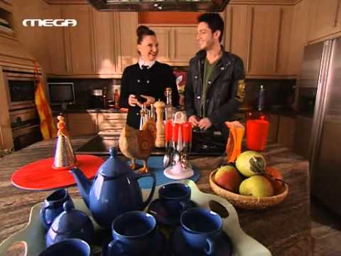 ΛΑΤΡΕΜΕΝΟΙ ΜΟΥ ΓΕΙΤΟΝΕΣ S02E11 - YouTube