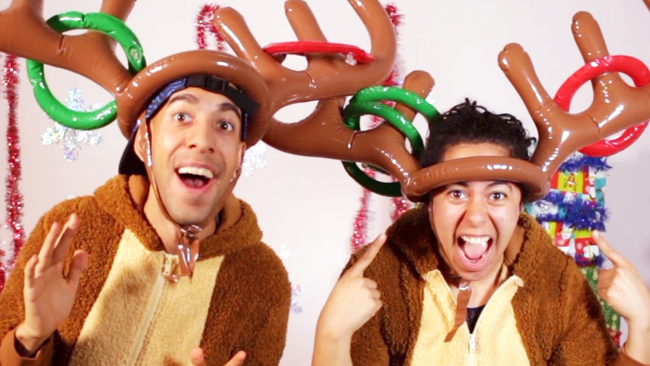 Reindeer Toss Christmas Game! - YouTube
