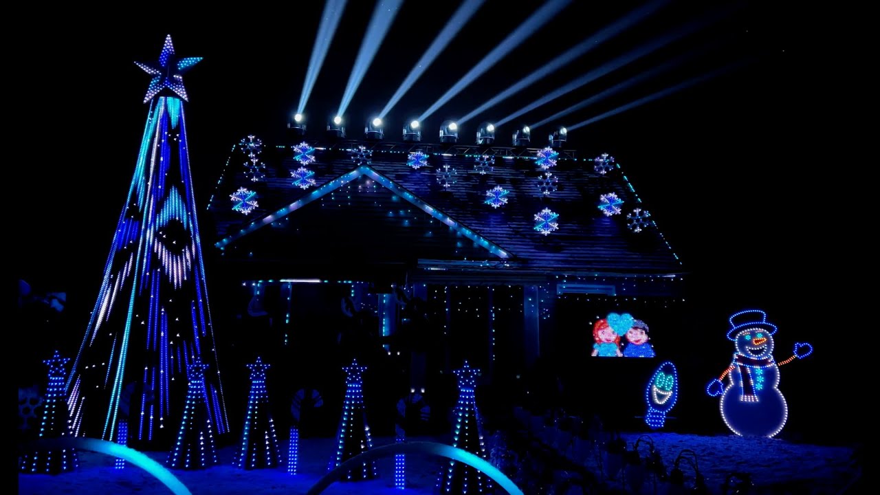 Kelly Clarkson - Underneath the Tree 2023 Christmas Light Show - YouTube