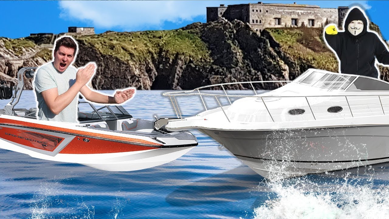 PROJECT ZORGO NINJA BATTLE ON BOATS! - YouTube