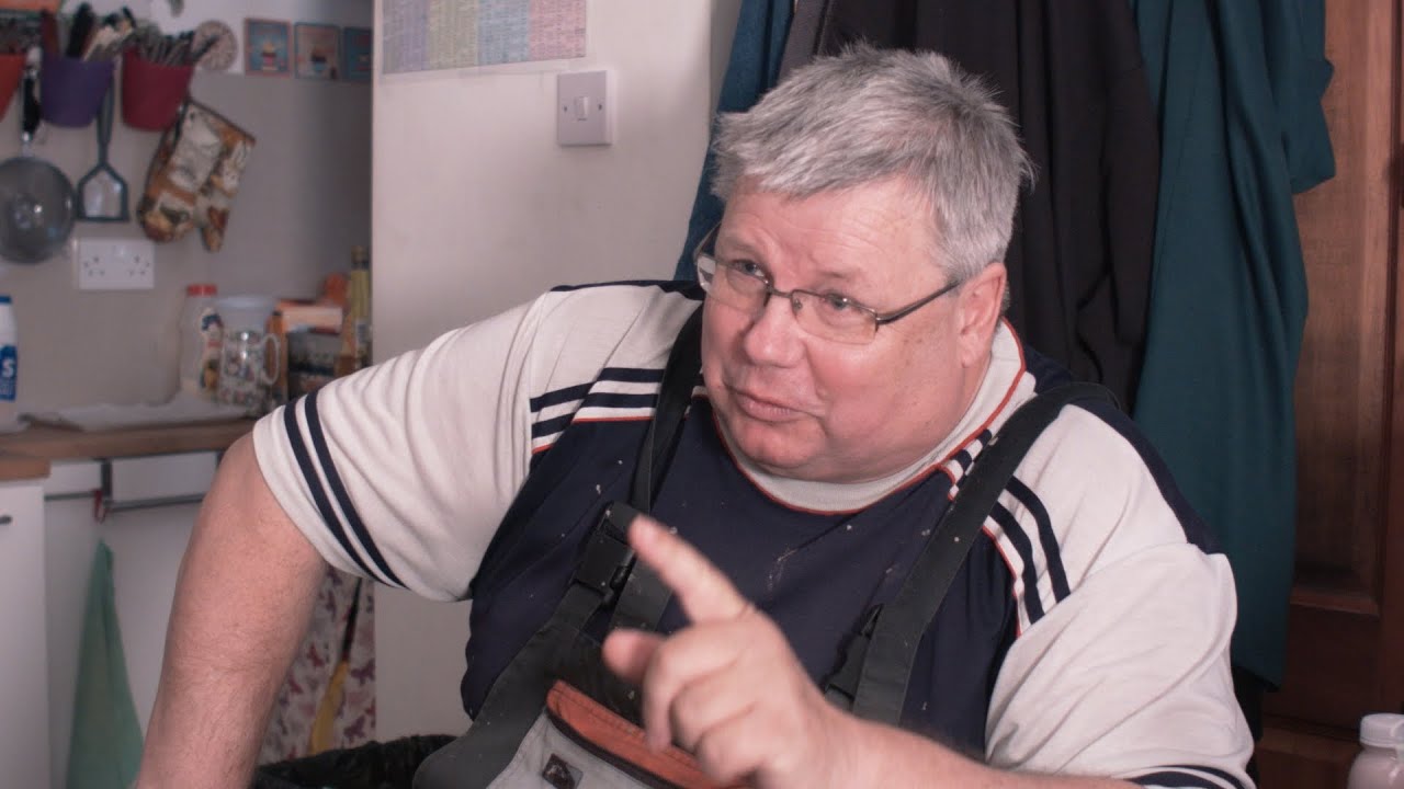 Easy Digger (2023) Trailer - YouTube