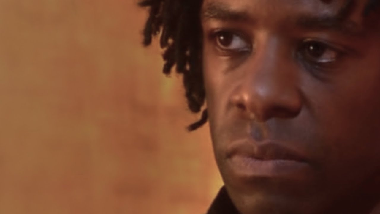 Adrian Lester Hamlet