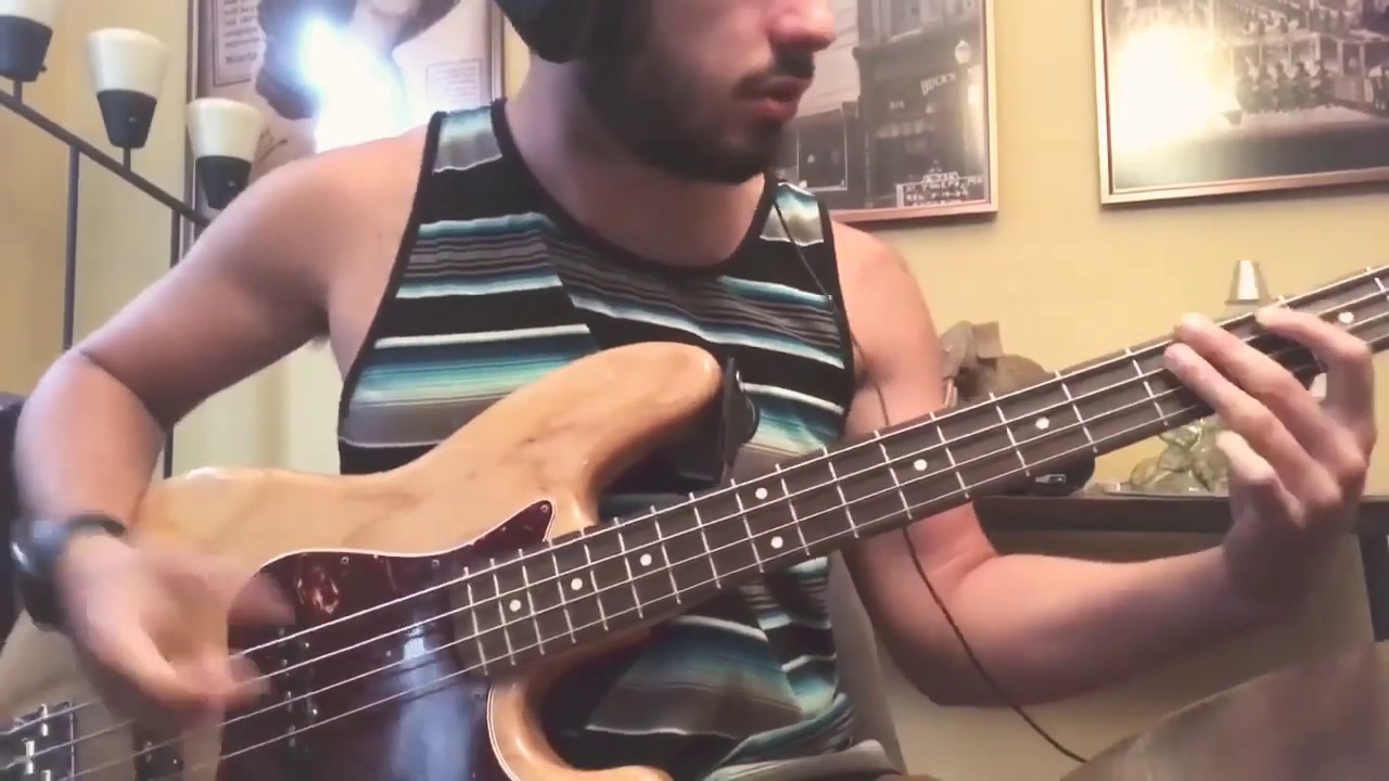 Seinfeld Theme (Bass Cover) - YouTube