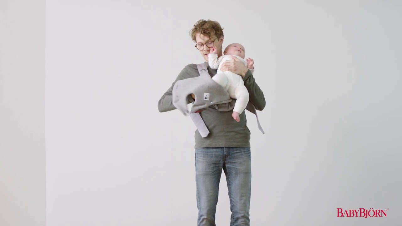 BABYBJÖRN Porta bebé Mini (virado para a estrada) & Dente de Leite ...