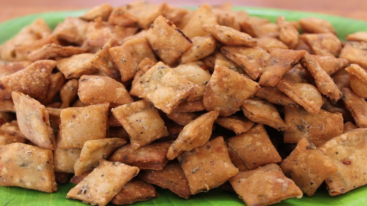 Spicy shankarpali recipe | spicy tukkudi recipe | tikhat shankarpali ...