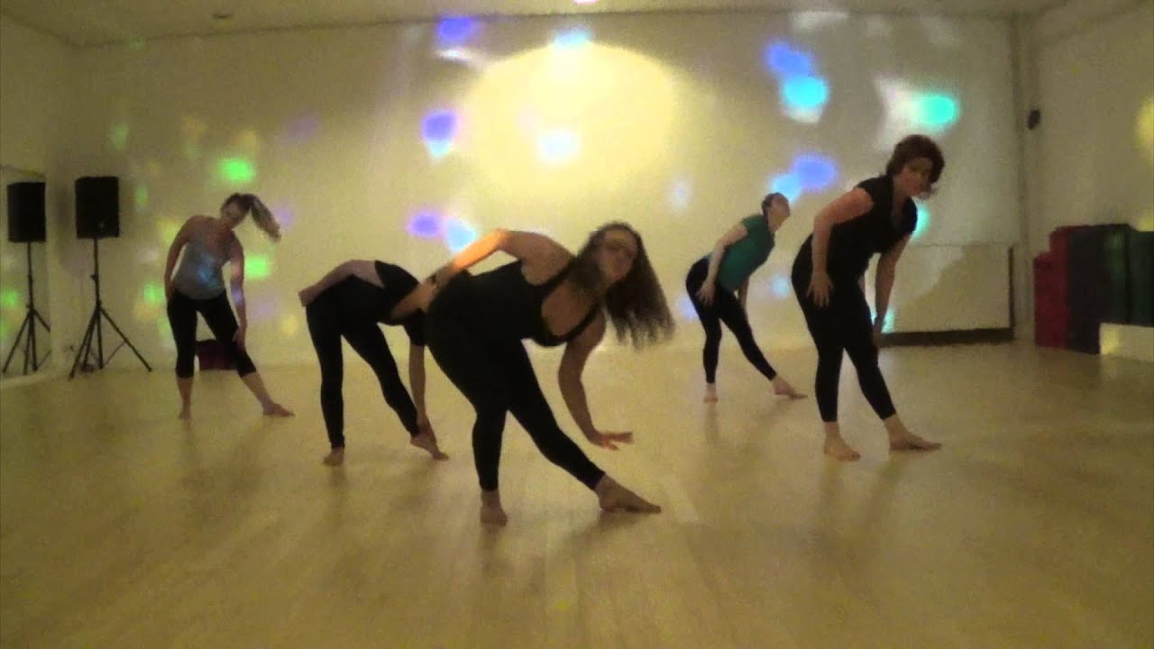 Suzanne Rooijakkers - Earned it Burlesque - YouTube