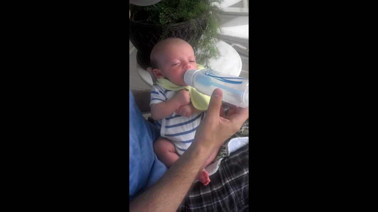 Burping boy :) About 5 weeks old - YouTube