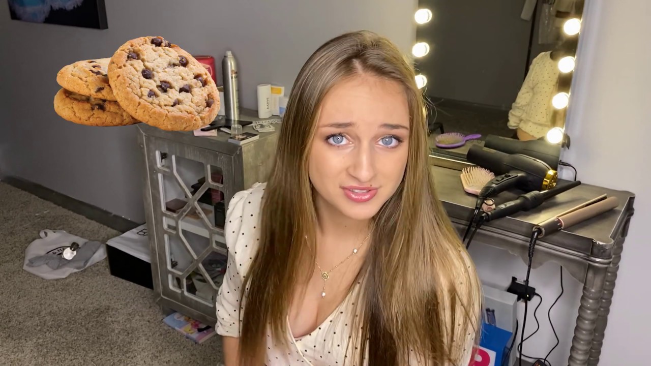 I baked the cookie dough in Cookie Dough Ice Cream ! - YouTube
