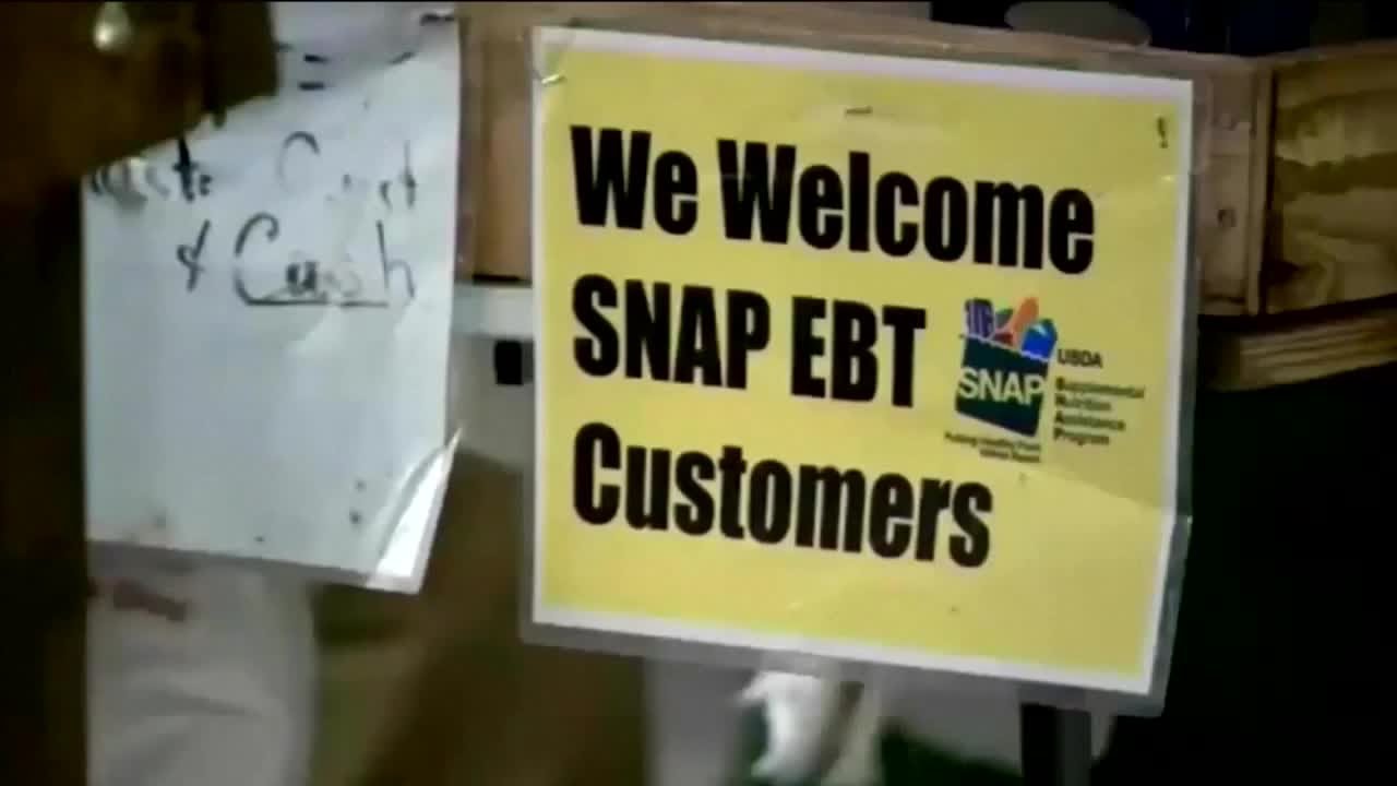 Who receives SNAP in Arizona? Breaking down the numbers - YouTube