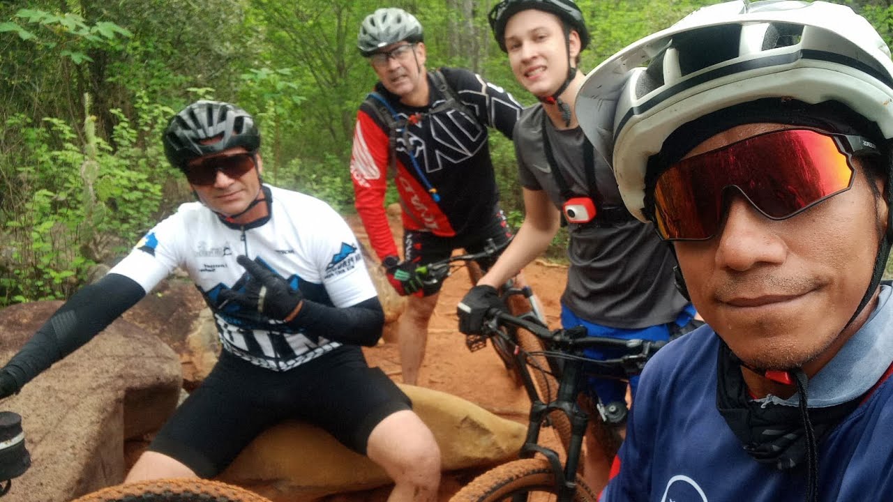 Z Bike Bros en Jardín Botánico Mcbo - YouTube