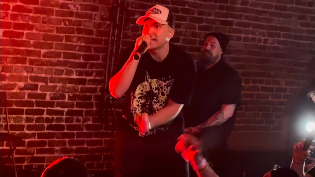 Token - HOT!/Chit Chat (Live in Orlando, FL 2-4-23) - YouTube