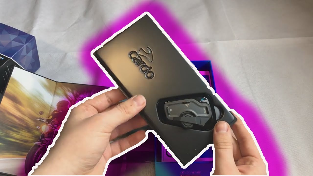 Cardo Freecom 4 PLUS UNBOXING - YouTube
