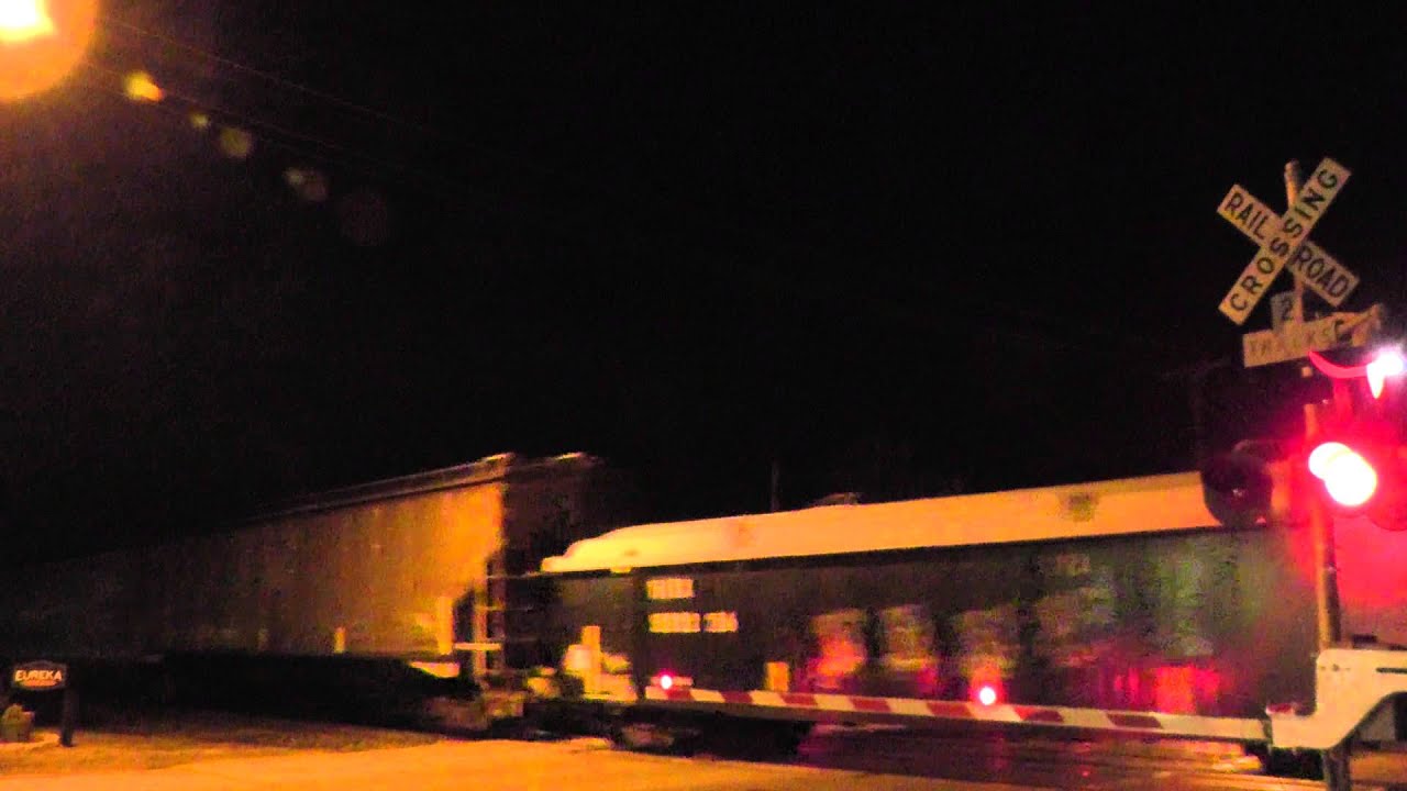 1/20/2015 UP 5634 Leads The MASNP Westbound On 1 With CSX Power - YouTube