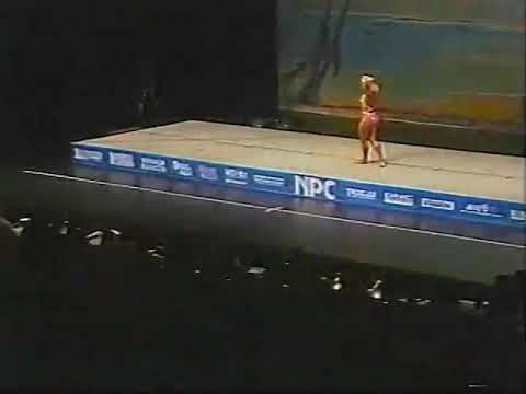 Betty Pariso stage routine - YouTube