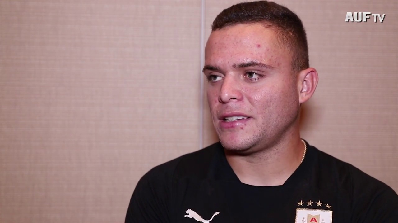 Entrevista a Jonathan Rodríguez - YouTube