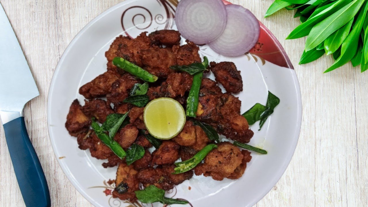 Simple procedure for Street style chicken pakodi🤤 # ...