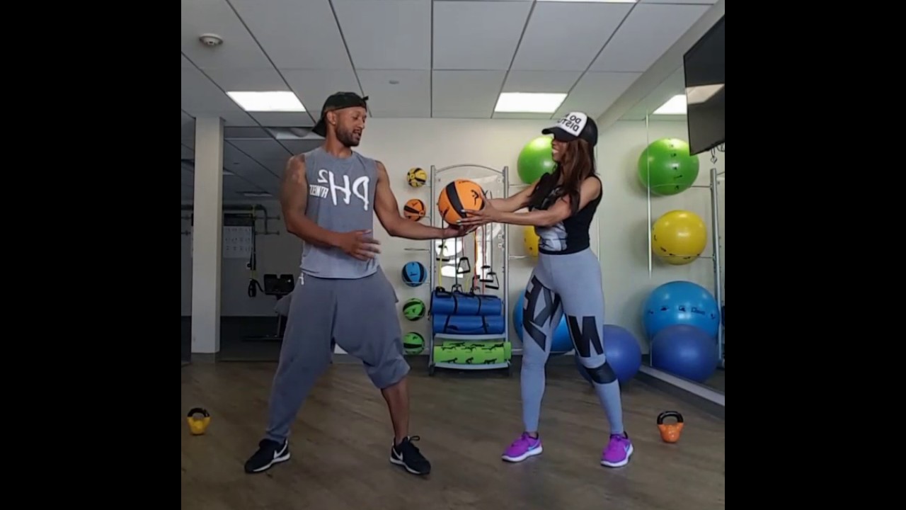 Getting it in , in the gym!! Workout and Party!! - YouTube