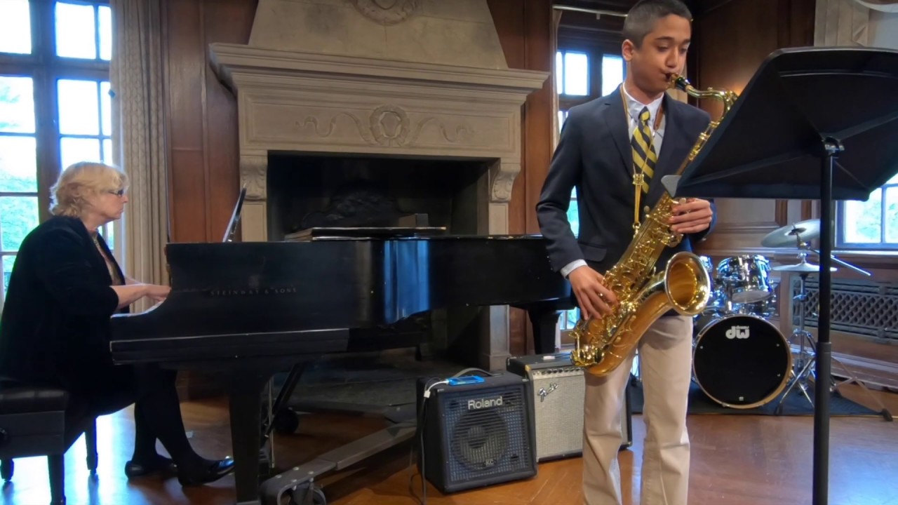 Ronan performing Lacôme's "Rigaudon" for tenor saxophone at Bullis ...