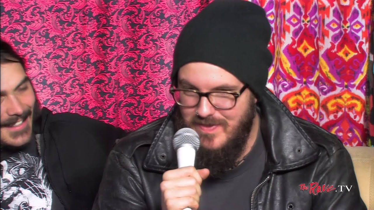Crobot: The Rave TV backstage interview - YouTube