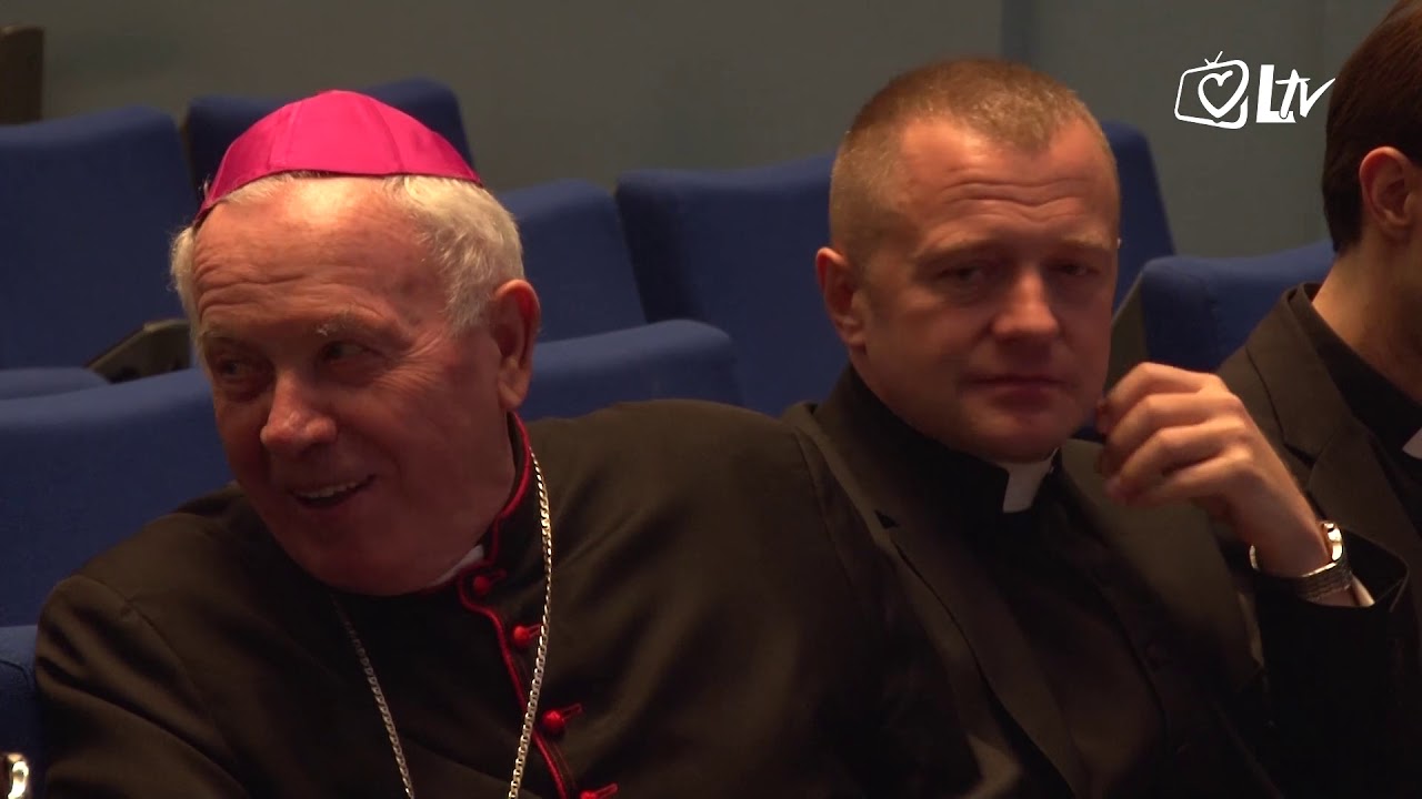 Izdvojeno 14.3.2018. - Papin dan - YouTube