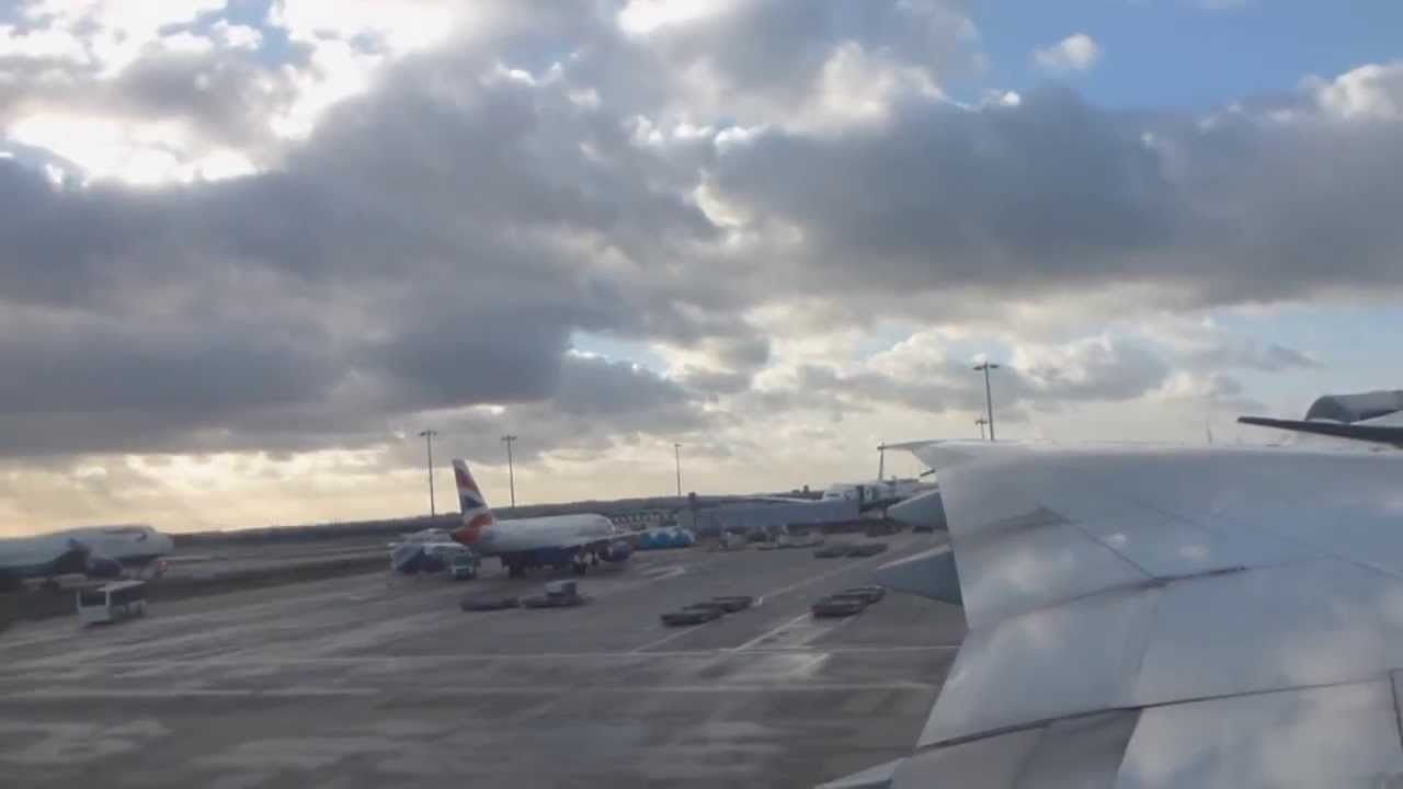 British Airways BA005 Boeing 777-300ER take off from London Heathrow ...