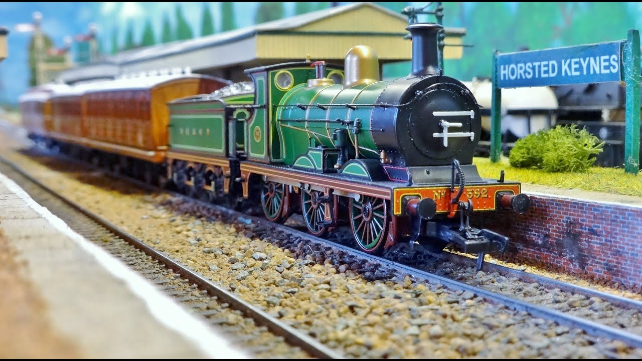 Bluebell Model Railway, normal service weekend - YouTube