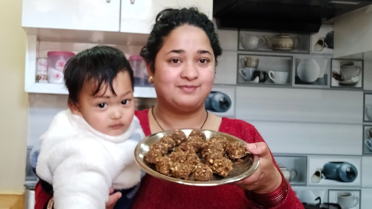 today routine 🫰 mma baby ne bnaye ladoo .. - YouTube