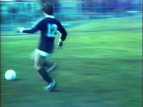 Victoria State Team U15 vs Frankston Pines U19 1984 practice match - YouTube