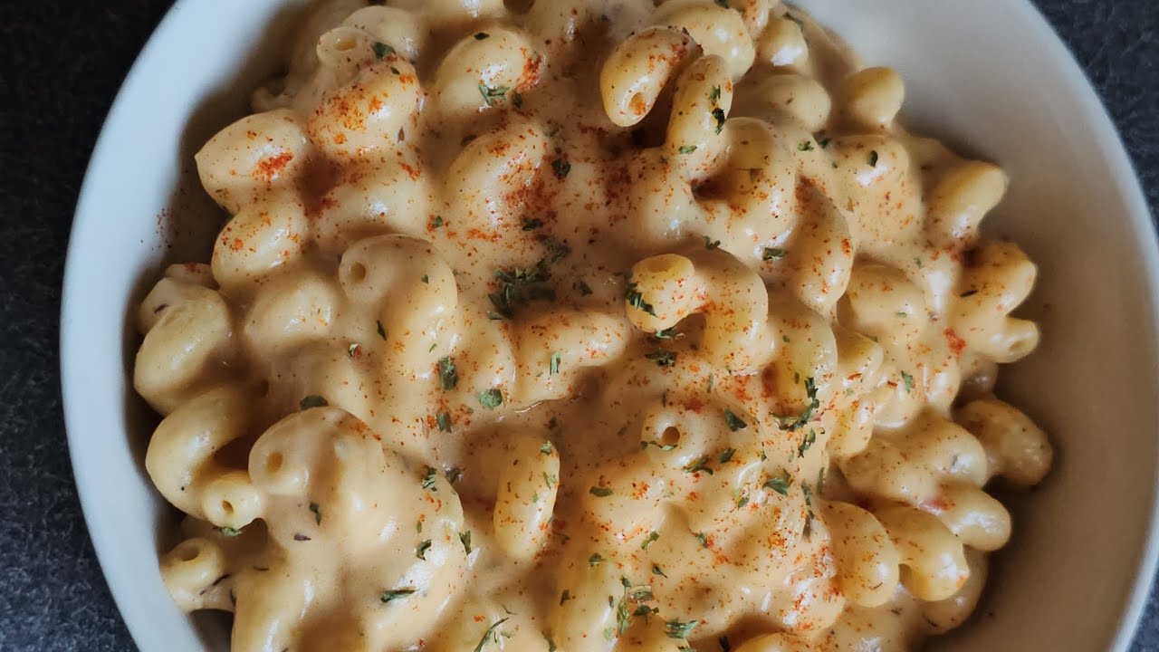 Creole Spiced Mac N Cheese - YouTube