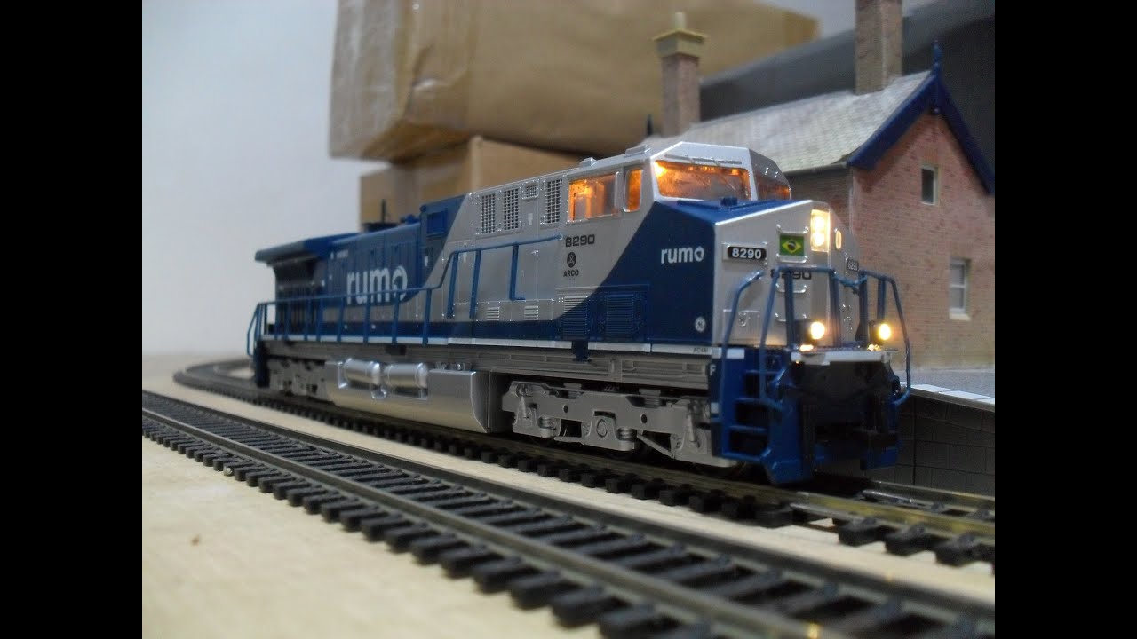 Frateschi AC44i DCC ESU Sound - YouTube