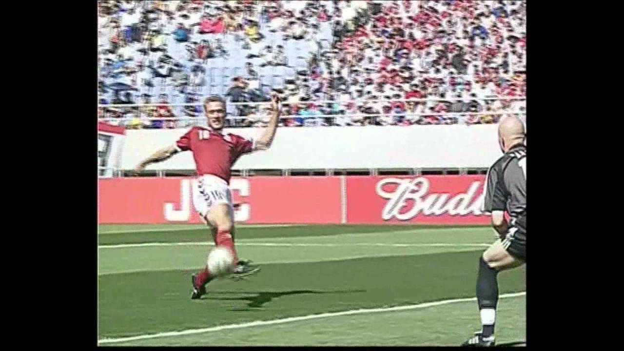 World Cup 2002 Denmark Vs France - YouTube
