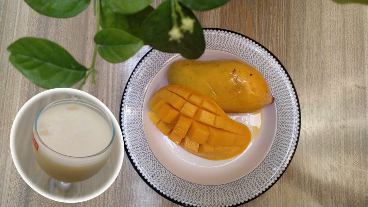 How to cut mango into cubes || How to make mango shake || - YouTube
