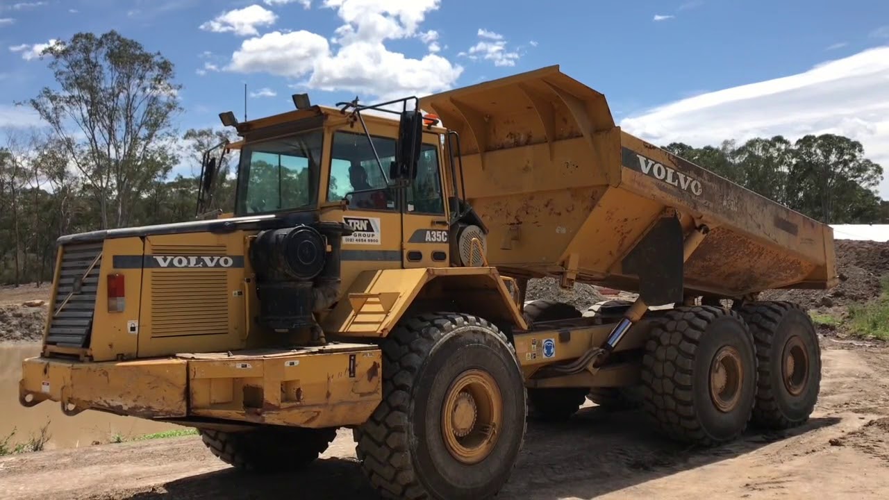 Volvo A35C - YouTube