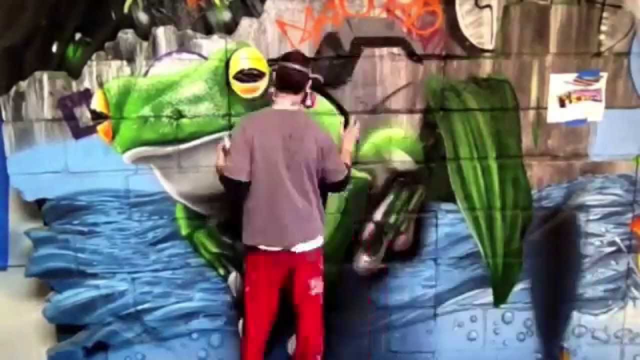 TIMELAPSE GRAFFITI FROG - YouTube