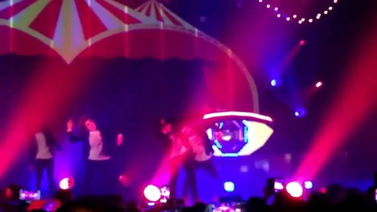 Soprano - Clown - Live - Lyon Halle Tony Garnier 31/03/2015 - HD - YouTube