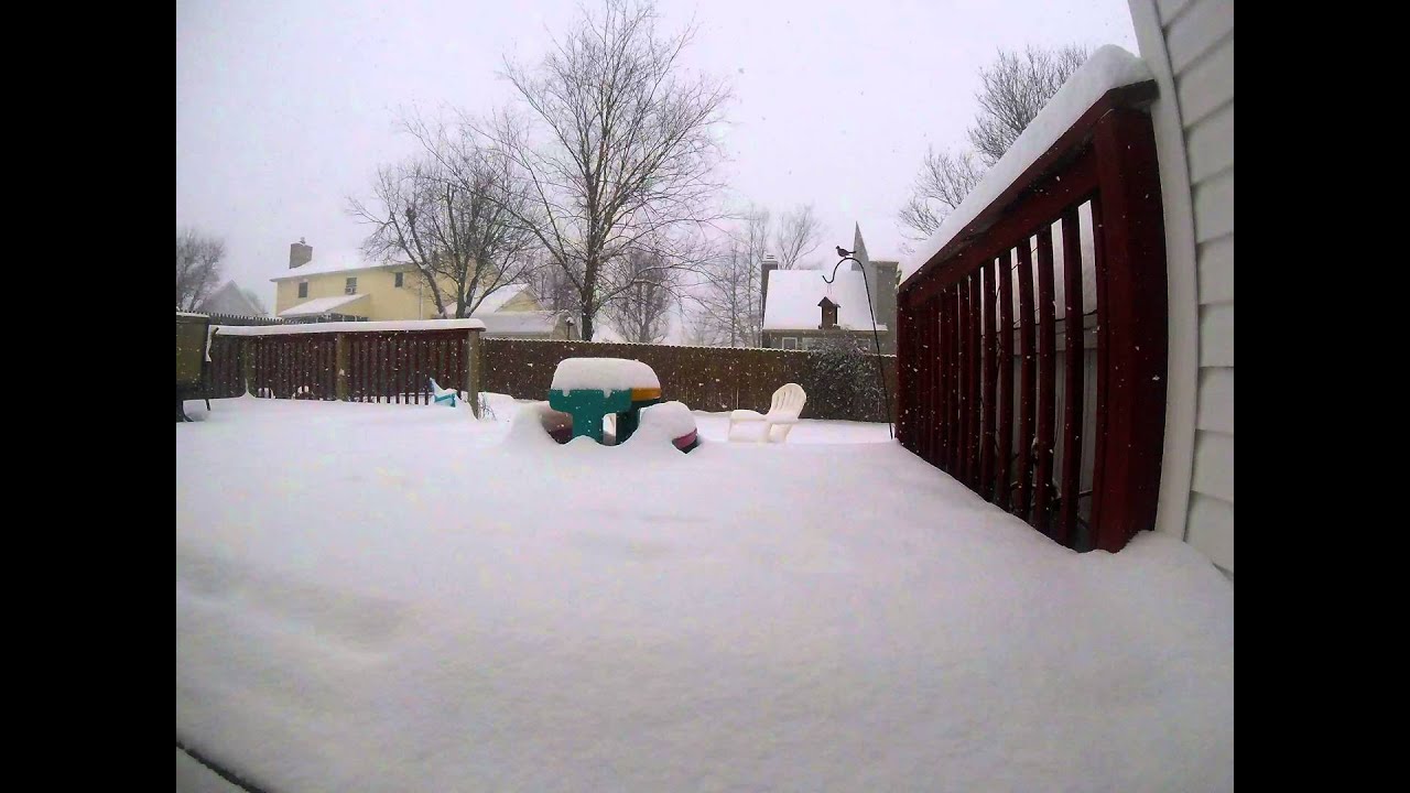 14 inches of snow in 12 hours timelapse - YouTube