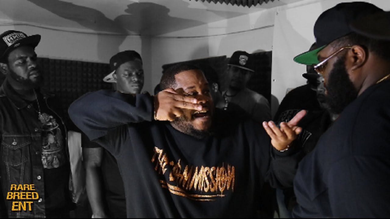 MARV WON VS MR MILLS RAP BATTLE - RBE - YouTube