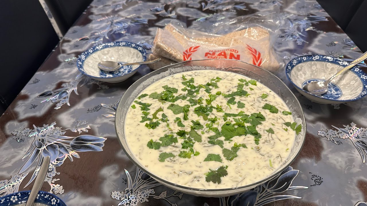 Making Kurdish Food Called Dokliw - YouTube