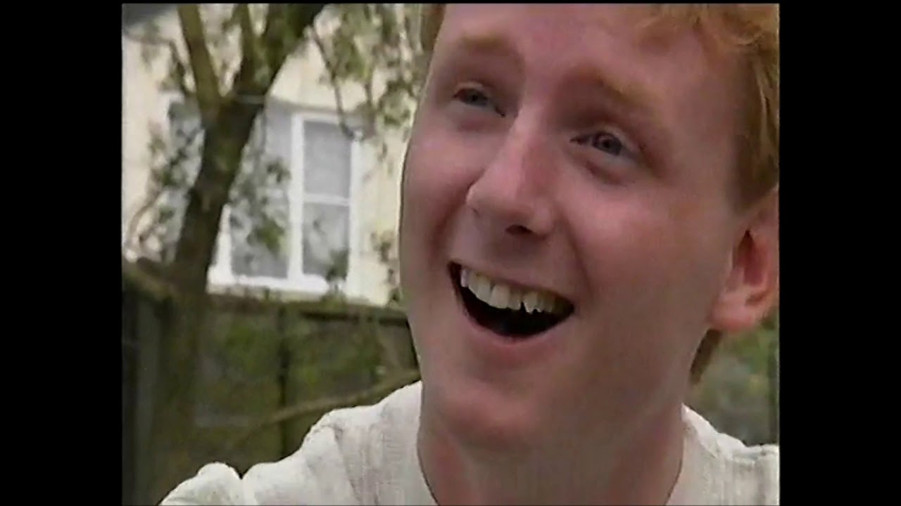 David May Signing for Man Utd in 1994 - YouTube