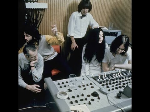 THE BEATLES - GET BACK - George Martin in 1993: "John and George hit ...