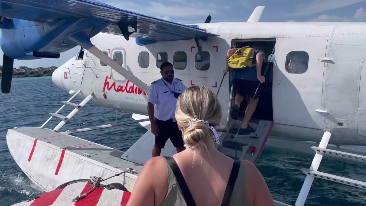 Maldives Seaplane Transfer | Most beautiful flight in the World ...