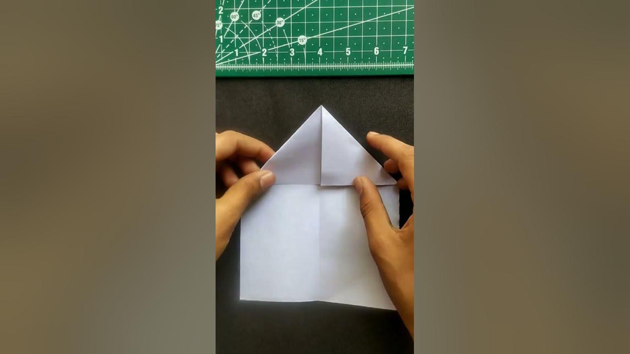 Long Distance Flying Paper Airplane YouTube long-distance-flying-paper-airplane-youtube