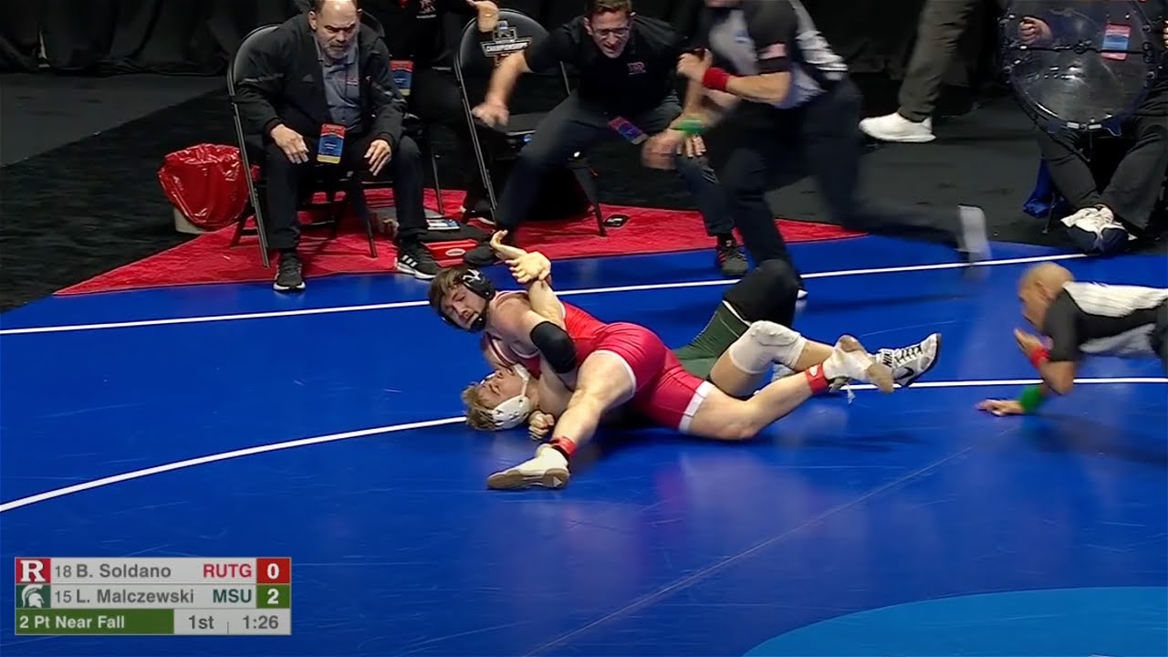 184lbs Brian Soldano (Rutgers) vs Layne Malczewski (Michigan State ...