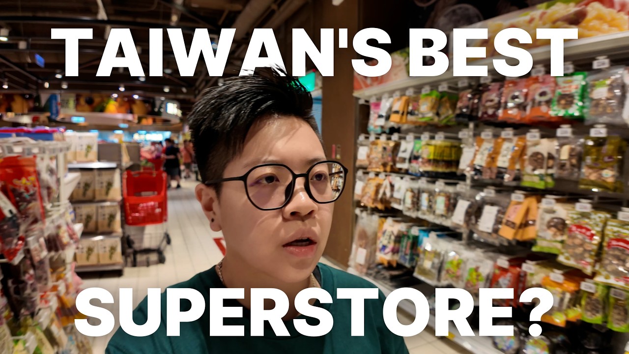 Is Taiwan's RT-Mart (大潤發) Better Than Walmart? (Aisle-by-Aisle Tour) 🤔 ...