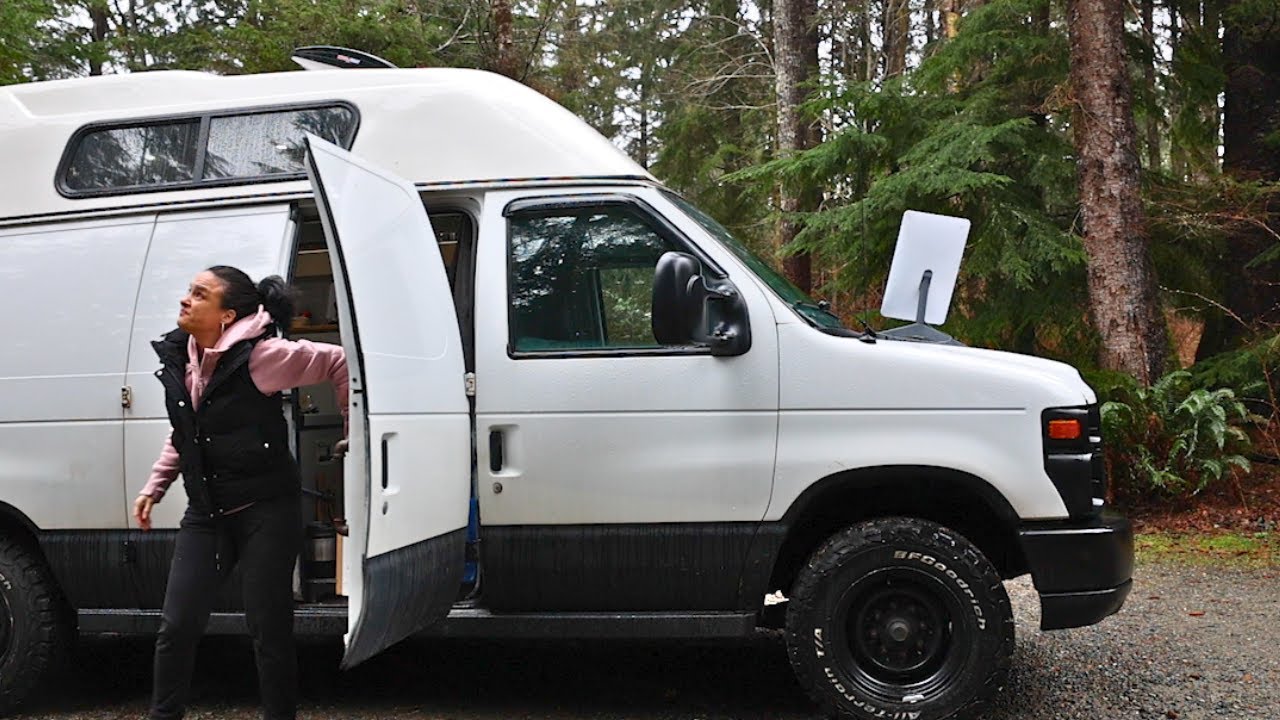 Not lucky day by the ocean | Solo van life - YouTube